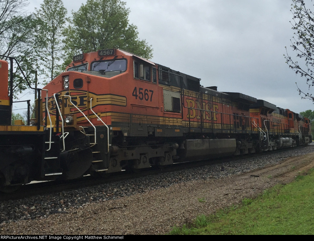 BNSF 4567